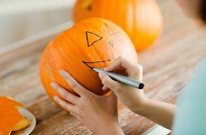 Learn How To Make A Halloween Pumpkin In 5 Easy Steps