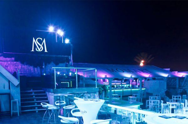 Nightlife in Cadiz. Enjoy tapas, dinner, drinks and dancing.